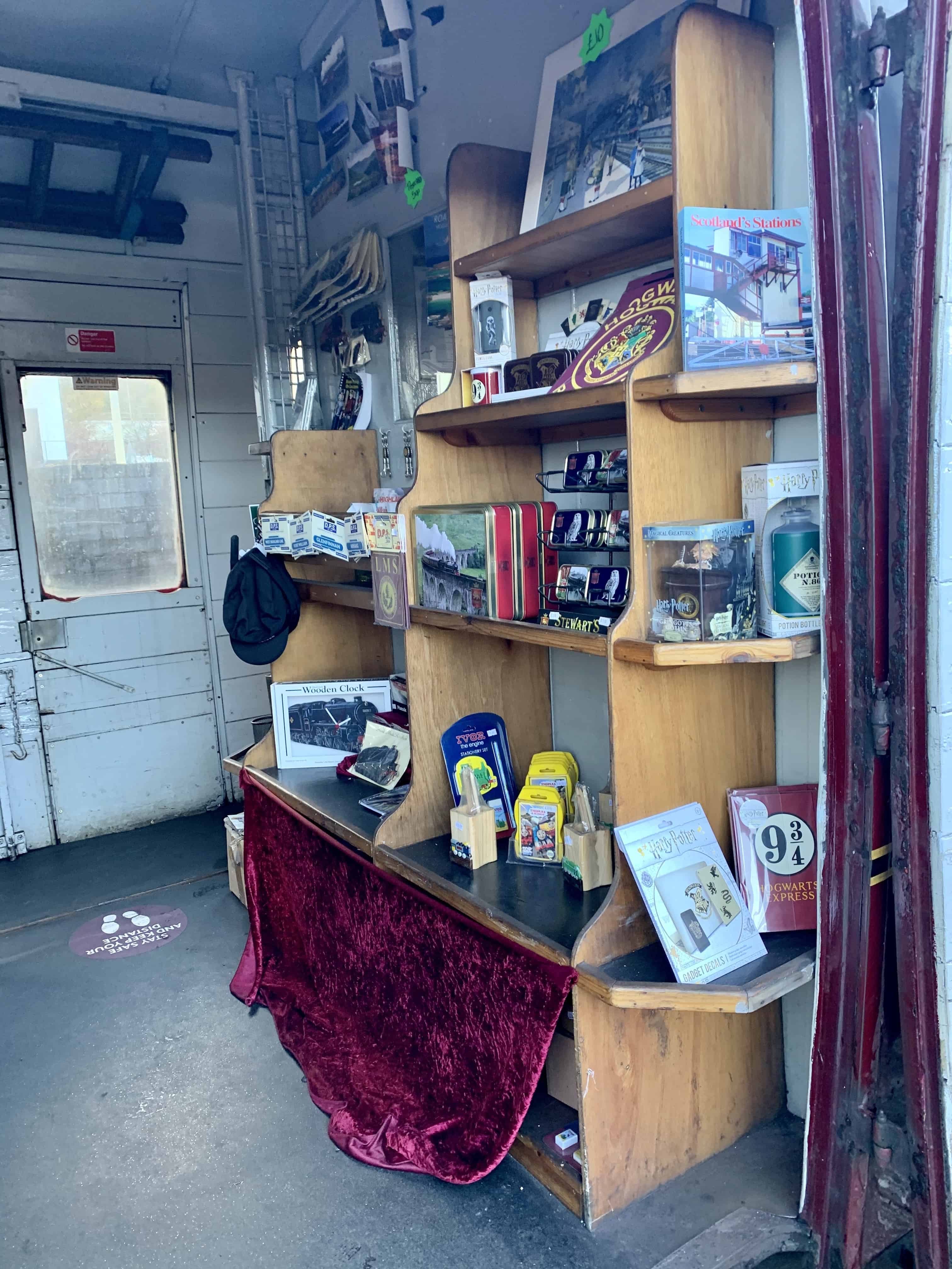 The Jacobite steam train: everything you need to know - lucyliveshere