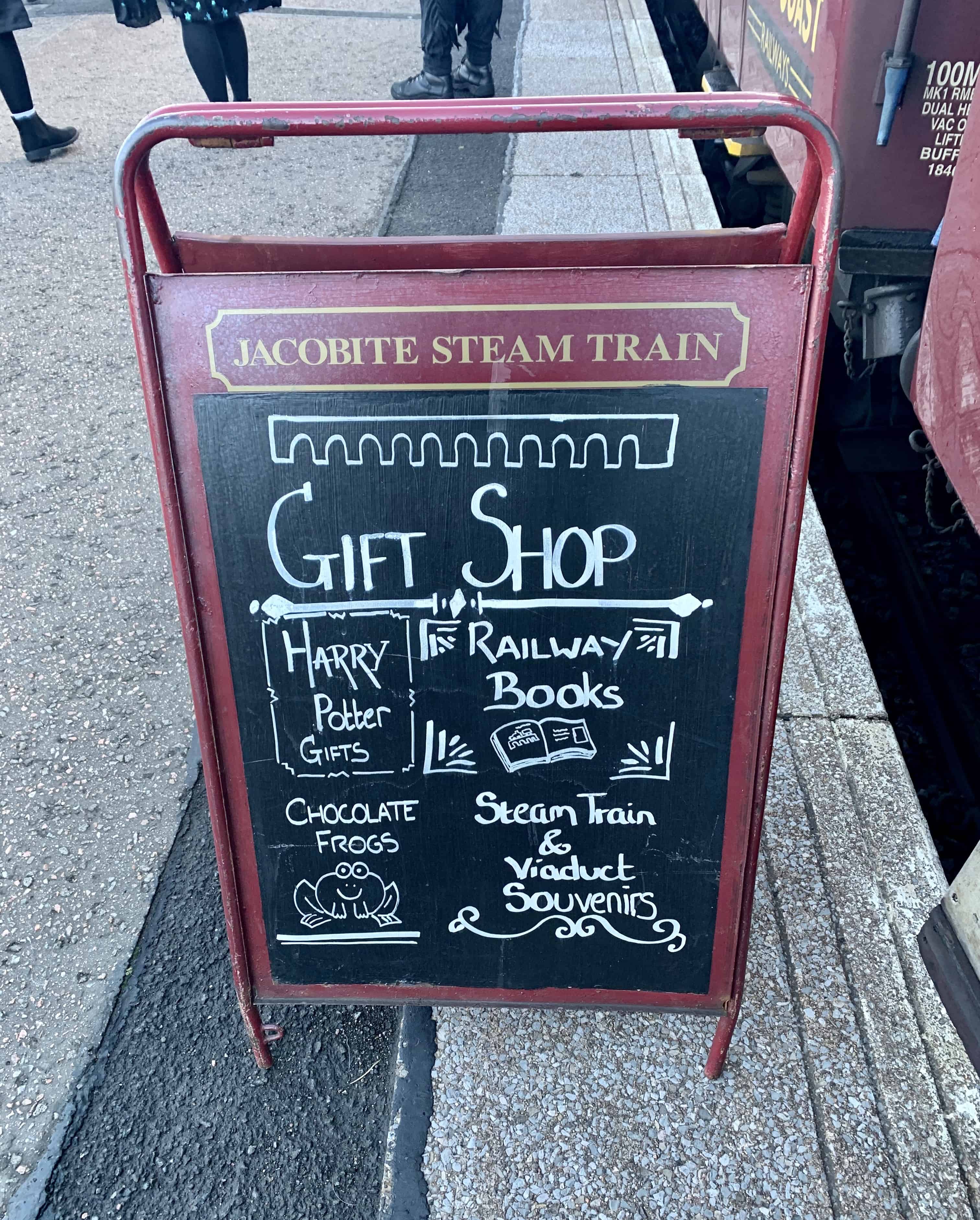 The Jacobite steam train: everything you need to know - lucyliveshere